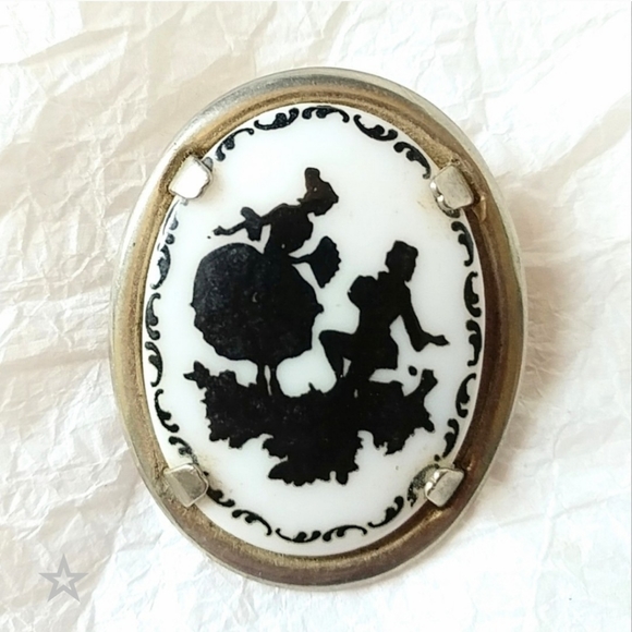 Jewelry | Milk Glass Silhouette Courting Couple Pin Brooch | Poshmark